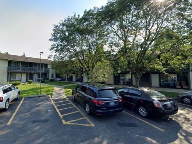 2 BR, 1 BA Apartment 524 S Main St Unit, Wauconda, IL 60084