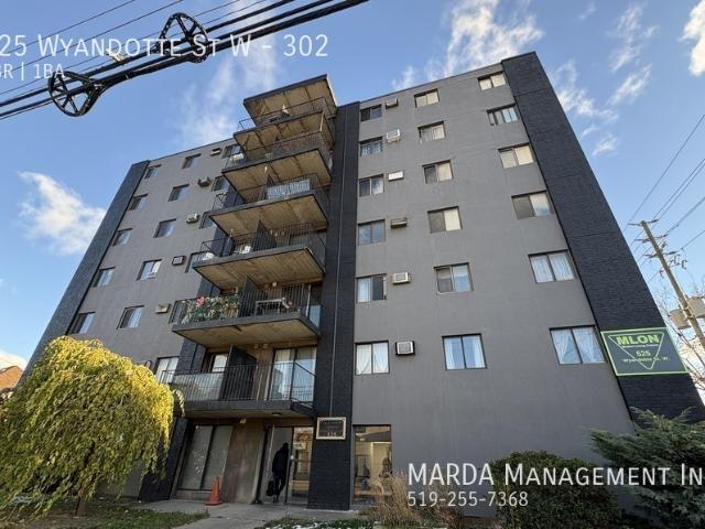 2 BR, 1 BA Apartment 525 Wyandotte St W, Windsor, ON N9A 5X7