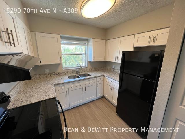 2 BR, 1 BA Apartment 5290 70th Ave N, Pinellas Park, FL 33781