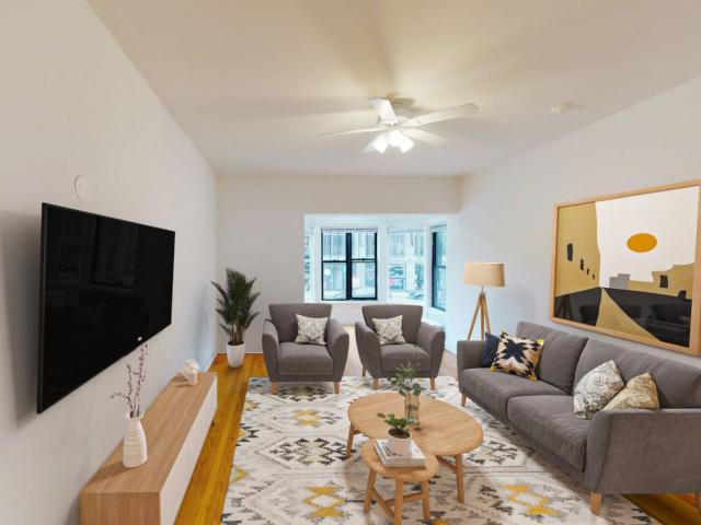 2 BR, 1 BA Apartment 5300 5308 South Hyde Park Boulevard Unit 5306 R3, Chicago, IL 60615