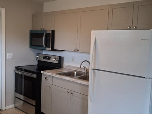 2 BR, 1 BA Apartment 5301 E 18th Ave, Unit A, Tampa, FL 33619