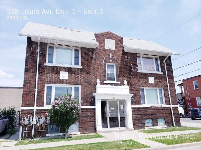2 BR, 1 BA Apartment 538 Louis Ave Unit 1, Windsor, ON N9A 1W8