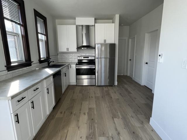 2 BR, 1 BA Apartment 5 Sixth St Unit B, Chatham Kent, ON N7M 4V1