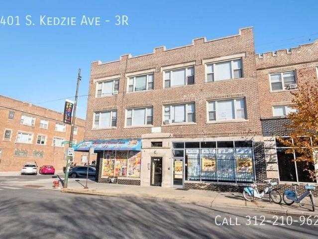 2 BR, 1 BA Apartment 6401 S. Kedzie Ave, Chicago, IL 60629