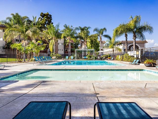 2 BR, 1 BA Apartment 6401 Warner Avenue Unit 316, Huntington Beach, CA 92647