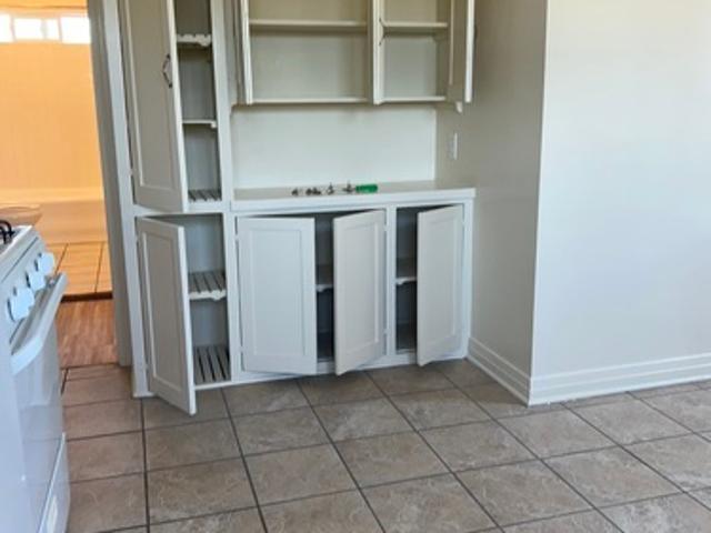 2 BR, 1 BA Apartment 640 N Vista St, Unit 640, Los Angeles, CA 90036