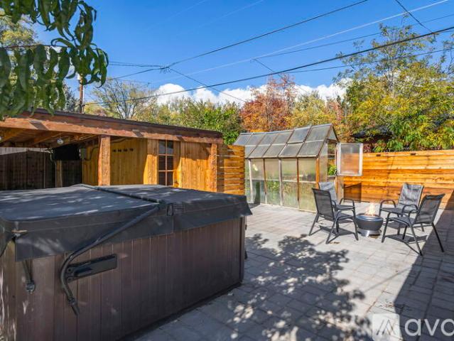 2 BR, 1 BA Apartment 641 1 2 Saint Lawrence Avenue, Reno, NV 89509
