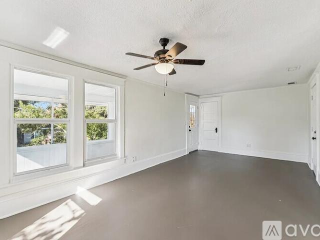 2 BR, 1 BA Apartment 641 North Orange Avenue, Unit 641, DeLand, FL 32720