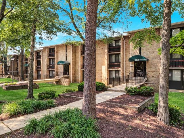 2 BR, 1 BA Apartment 6441 Livingston Road Unit 6421 301, Oxon Hill, MD 20745