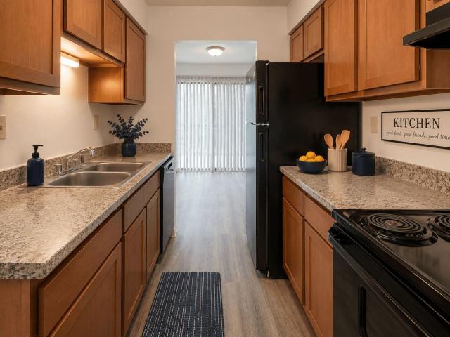 2 BR, 1 BA Apartment 6475 Excalibur Ct Unit 4851A, Indianapolis, IN 46268