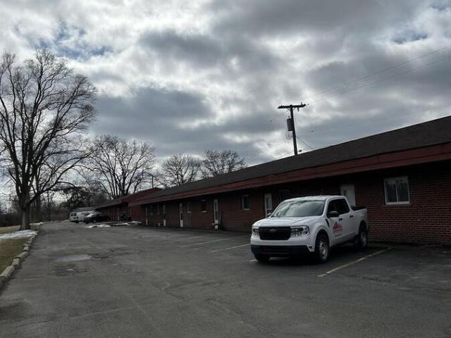2 BR, 1 BA Apartment 64 Harvey Place, Ypsilanti, MI 48198