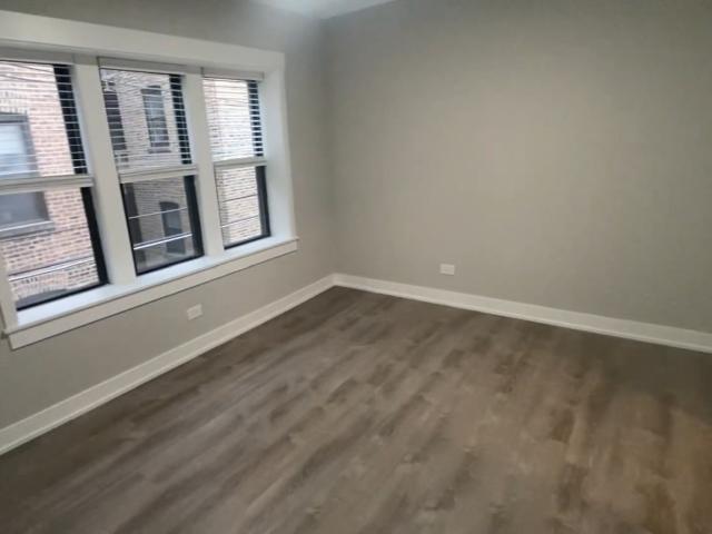 2 BR, 1 BA Apartment 6521 North Newgard Avenue, Chicago, IL 60626