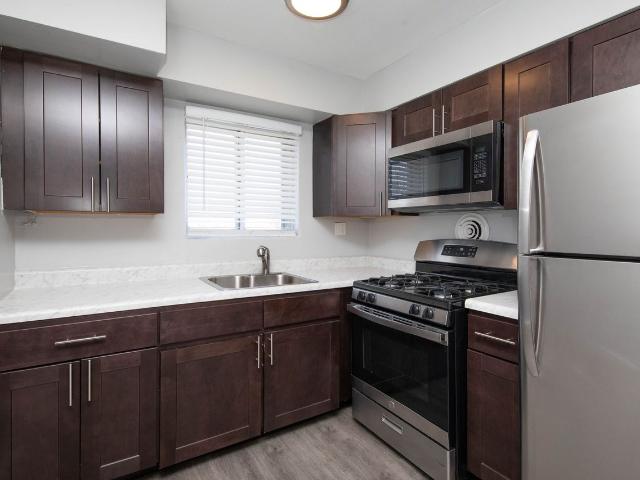 2 BR, 1 BA Apartment 6523 North 8th Street Unit 2, Philadelphia, PA 19126