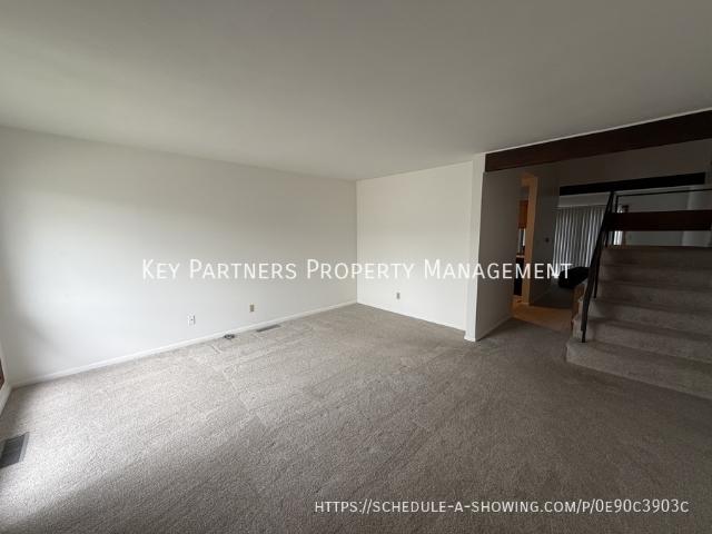 2 BR, 1 BA Apartment 6524 W 51st St, Mission, KS 66202