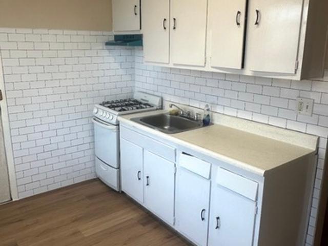 2 BR, 1 BA Apartment 6533 Rising Sun Ave, Unit 3rd FL, Philadelphia, PA 19111