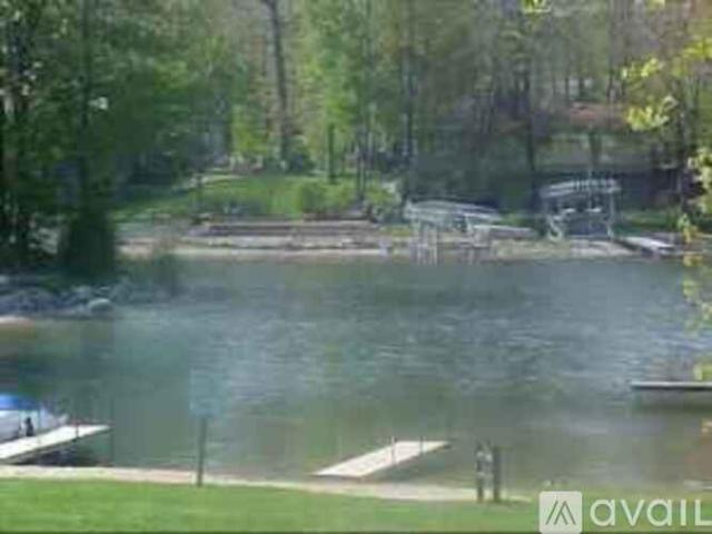 2 BR, 1 BA Apartment 6581 Bella Vista Drive Northeast, Unit Apartment A, Rockford, MI 49341