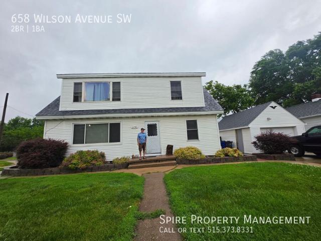 2 BR, 1 BA Apartment 658 Wilson Avenue SW, Cedar Rapids, IA 52404