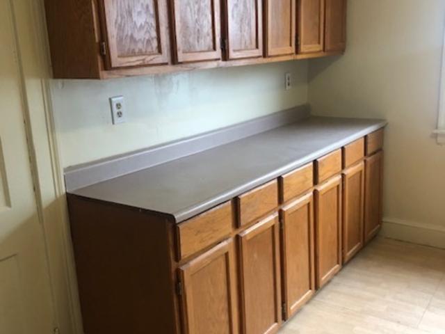 2 BR, 1 BA Apartment 65 Ridgewood Street, Unit 1, New Britain, CT 06053