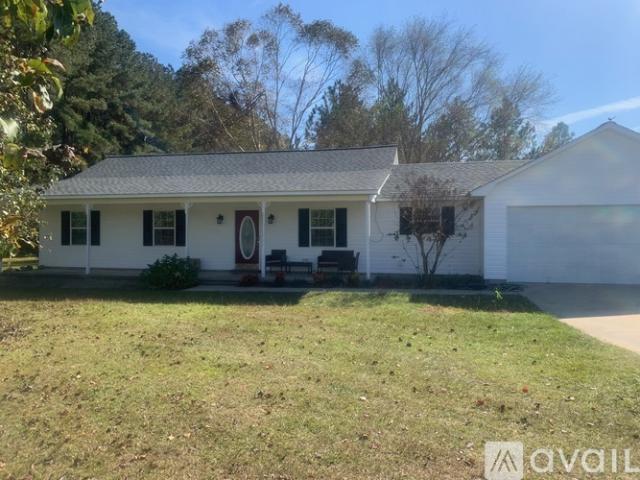 2 BR, 1 BA Apartment 65 Willow Way, Unit #3, Douglas, GA 31535