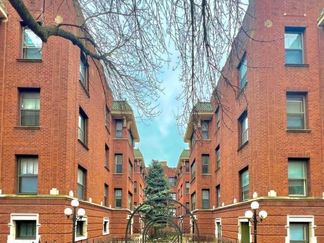 2 BR, 1 BA Apartment 6645 N. Newgard Unit, Chicago, IL 60626