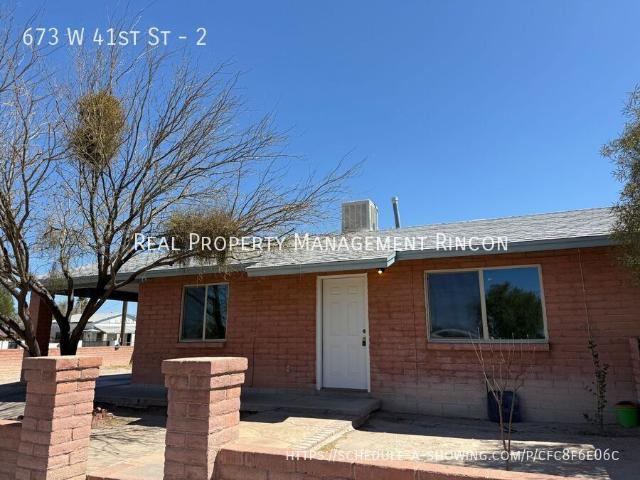 2 BR, 1 BA Apartment 673 W 41st St, Tucson, AZ 85713