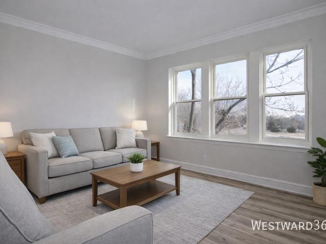 2 BR, 1 BA Apartment 6702 S Wood St, Chicago, IL 60636