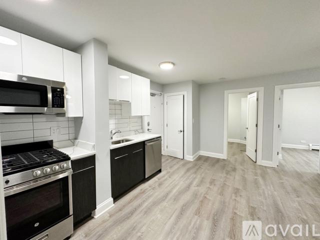 2 BR, 1 BA Apartment 6758 N Sheridan Rd, Unit 244, Chicago, IL 60626