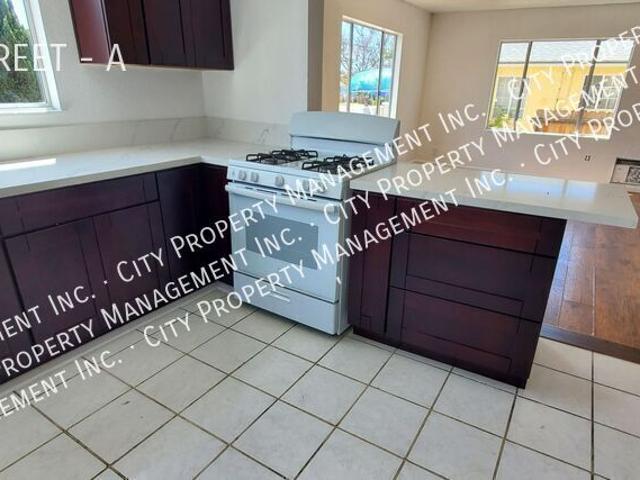 2 BR, 1 BA Apartment 675 D STREET, CHULA VISTA, CA 91910
