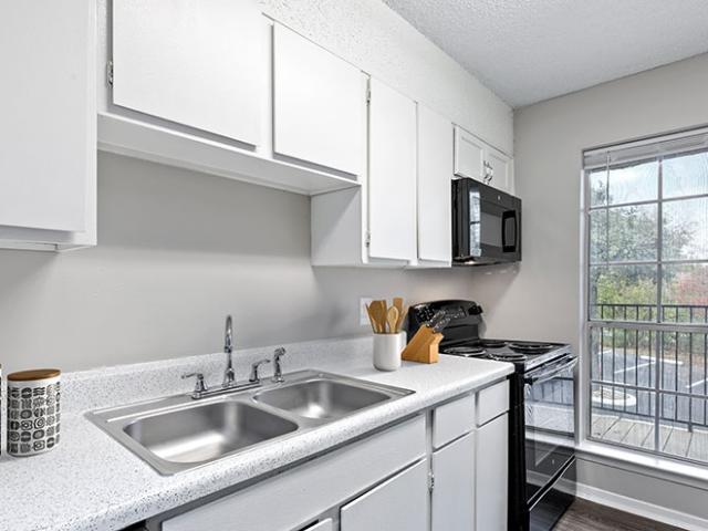 2 BR, 1 BA Apartment 6805 Woodhollow Dr Unit 1 228R, Austin, TX 78731