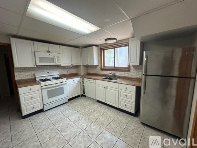 2 BR, 1 BA Apartment 68 Trull Street, Unit Apartment 1, Somerville, MA 02145