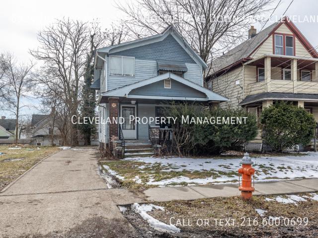 2 BR, 1 BA Apartment 6924 Hosmer Ave, Cleveland, OH 44105