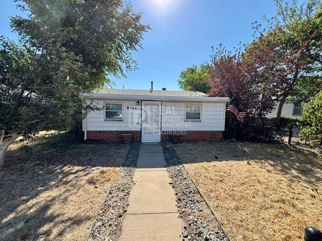 2 BR, 1 BA Apartment 6960 Dexter St, Commerce City, CO 80022