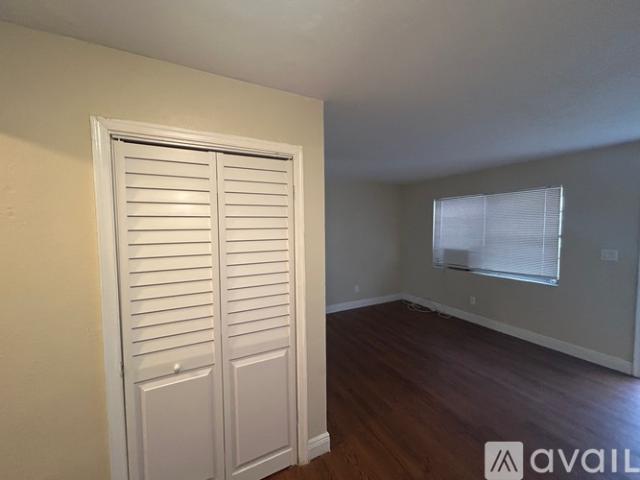 2 BR, 1 BA Apartment 698 Southwest 4th Street, Unit 2, Belle Glade, FL 33430