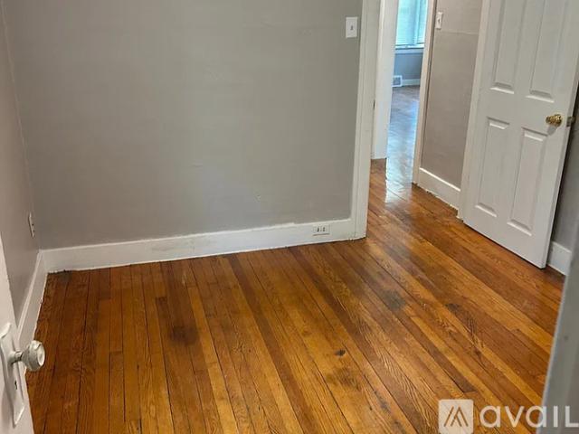 2 BR, 1 BA Apartment 69 Euclid Ave, Pontiac, MI 48342
