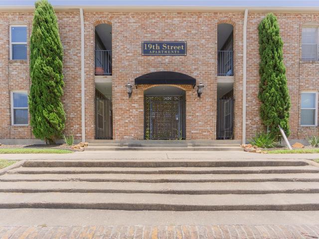 2 BR, 1 BA Apartment 600 19th Street, Galveston, TX 77550