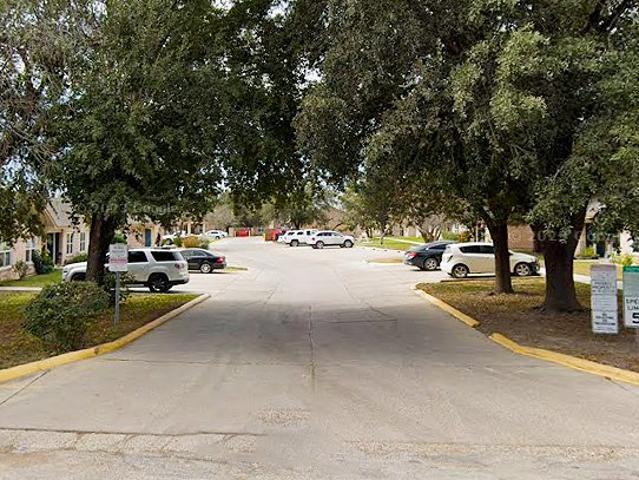 2 BR, 1 BA Apartment 600 Fairground Rd, Rio Grande City, TX 78582