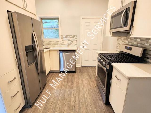 2 BR, 1 BA Apartment 6010 Butler Street, Pittsburgh, PA 15201