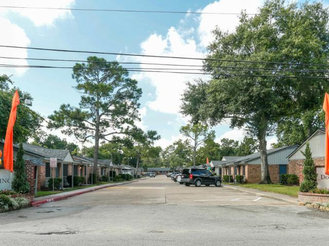 2 BR, 1 BA Apartment 601 West Donovan Street Unit 30 625, Houston, TX 77091