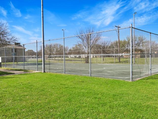 2 BR, 1 BA Apartment 601 Bellaire Rd Unit 1 269, Hurst, TX 76053