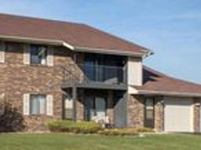 2 BR, 1 BA Apartment 6030 80th Pl, Kenosha, WI 53142