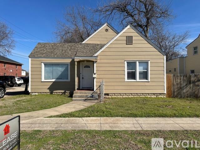 2 BR, 1 BA Apartment 607 S Santa Fe Ave, Norman, OK 73069