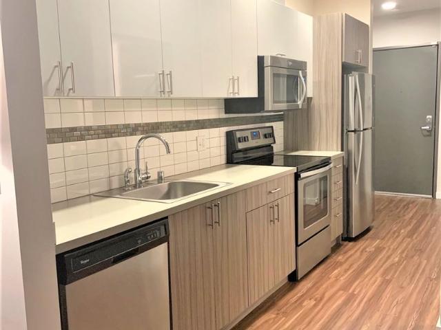 2 BR, 1 BA Apartment 605 15th Ave E, Seattle, WA 98112