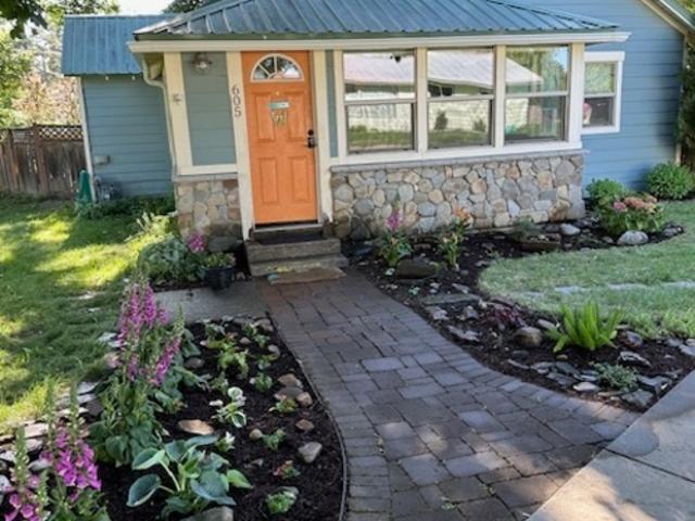2 BR, 1 BA Apartment 605 Washington Avenue, Sandpoint, ID 83864