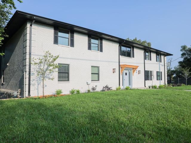 2 BR, 1 BA Apartment 609 North Lancaster Avenue Unit INEZ 103, Dallas, TX 75203