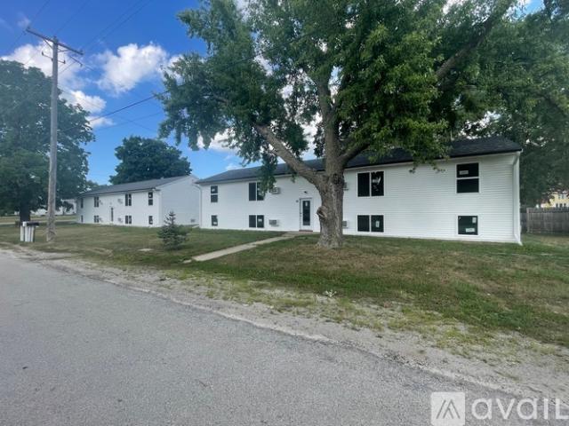 2 BR, 1 BA Apartment 60 N 8th St, Unit 1, Central City, IA 52214