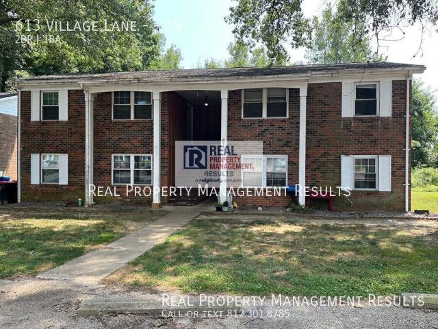 2 BR, 1 BA Apartment 613 Village Lane, Newburgh, IN 47630
