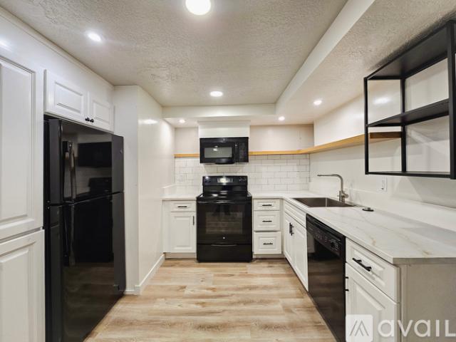 2 BR, 1 BA Apartment 610 West 5735 South, Unit 2, Murray, UT 84123