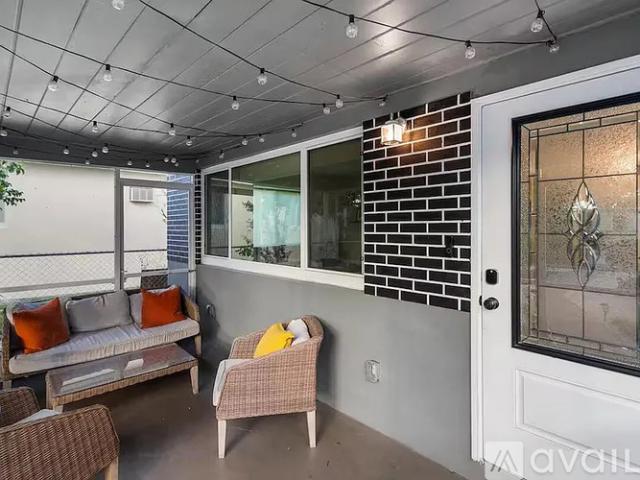 2 BR, 1 BA Apartment 610 North D Street, Lake Worth Beach, FL 33460