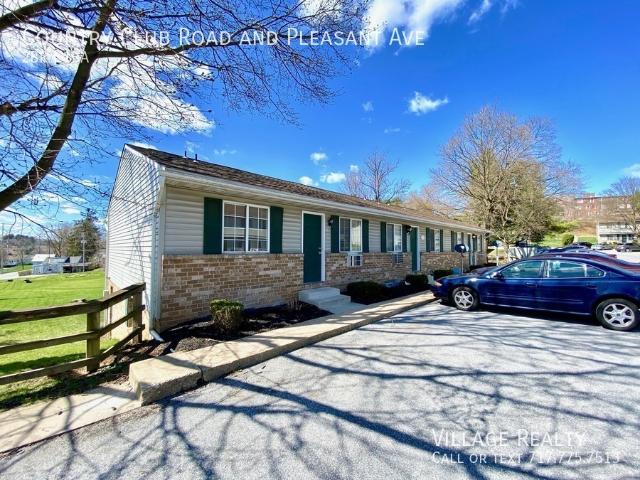2 BR, 1 BA Apartment 611 Country Club Road, Red Lion, PA 17356