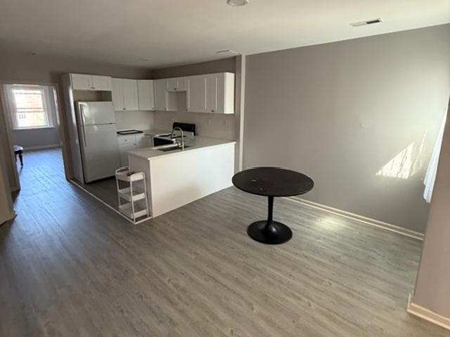 2 BR, 1 BA Apartment 611 North 32nd Street, Unit 3, Philadelphia, PA 19104